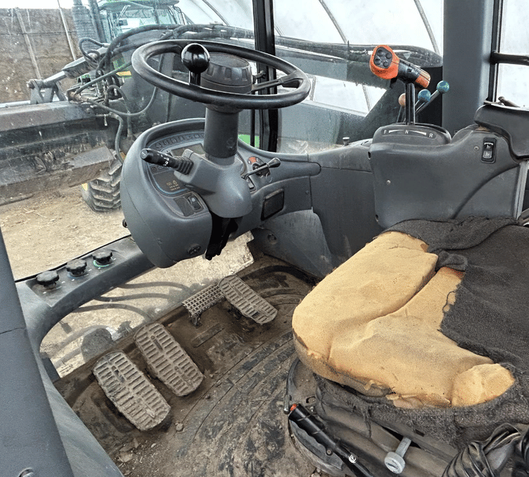 New Holland TV140 Tractors 100 to 174 HP for Sale | Tractor Zoom