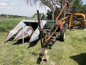 SOLD - New Idea 2 row pull type 36 inch row corn Harvesting | Tractor Zoom