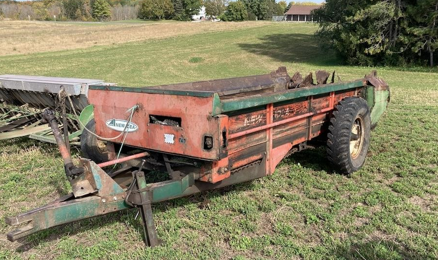 SOLD - New Idea 214 Manure Handling | Tractor Zoom
