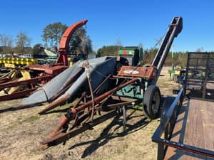 SOLD - New Idea 323 Lot No. 6791 Harvesting | Tractor Zoom