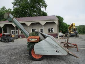 SOLD - New Idea 323 Lot No. 2395 Harvesting | Tractor Zoom