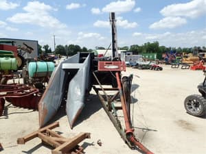 SOLD - New Idea 323 Lot No. 2099 Harvesting | Tractor Zoom