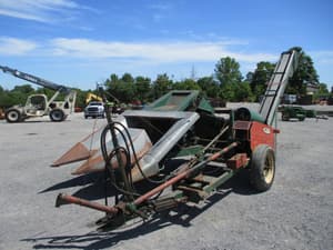 SOLD - New Idea 324 Lot No. 9959 Harvesting | Tractor Zoom