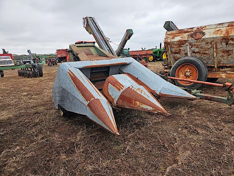 New Idea 324 Harvesting Forage Harvesters - Pull Type for Sale ...