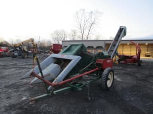 SOLD - New Idea 324 Lot No. 6743 Harvesting | Tractor Zoom