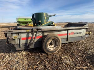 SOLD - 1999 New Idea 3626 Lot No. 7920 Manure Handling | Tractor Zoom