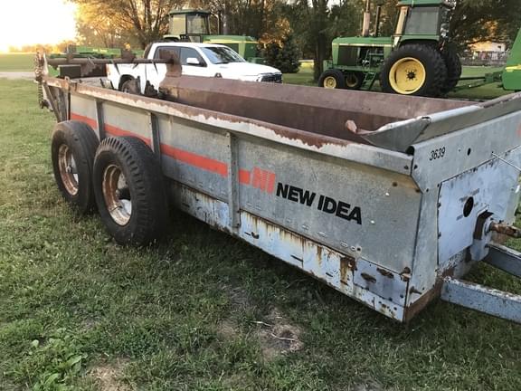 New Idea 3639 Manure Handling Manure Spreaders - Dry for Sale | Tractor Zoom