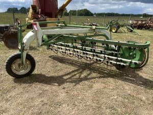 SOLD - New Idea 402 Lot No. 1502 Hay and Forage | Tractor Zoom