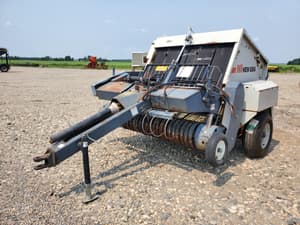 SOLD - New Idea 484 Round Baler Hay and Forage with --- Bales | Tractor ...