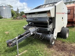 SOLD - New Idea 486 Lot No. 2258 Hay and Forage with --- Bales ...