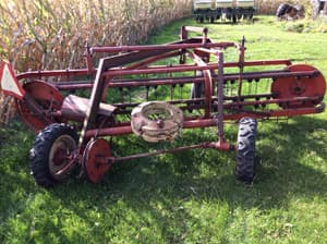 SOLD - New Idea Hay Rake Hay and Forage | Tractor Zoom