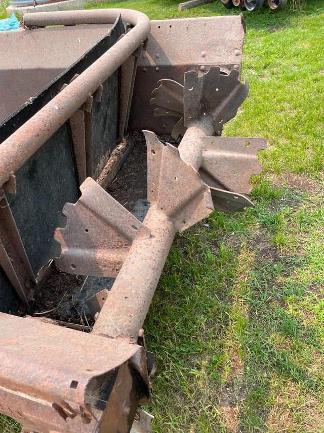 New Idea 363 Manure Handling Manure Spreaders - Dry for Sale | Tractor Zoom