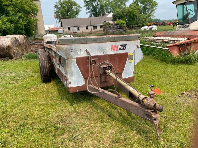 New Idea 363 Manure Handling Manure Spreaders - Dry for Sale | Tractor Zoom
