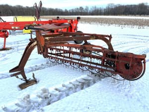 SOLD - New Idea 402 Lot No. 104 Hay and Forage | Tractor Zoom