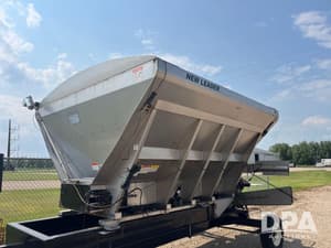 SOLD - New Leader L3030 Lot No. 107 Chemical Applicators | Tractor Zoom
