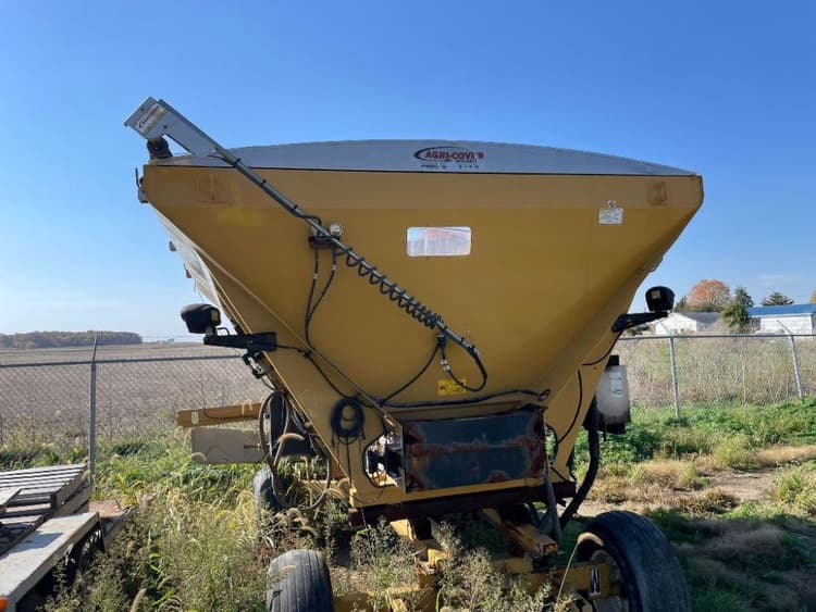 New Leader L4330G4 Chemical Applicators Fertilizer Applicators - Dry ...