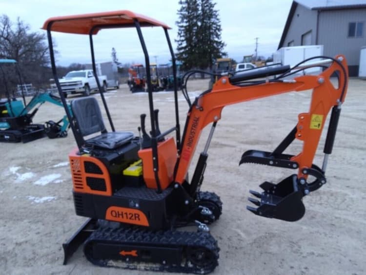AGT Industrial QH12R Construction Compact Excavators for Sale | Tractor ...