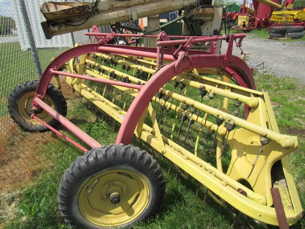 New Holland 256 Hay and Forage Hay - Rakes/Tedders for Sale | Tractor Zoom