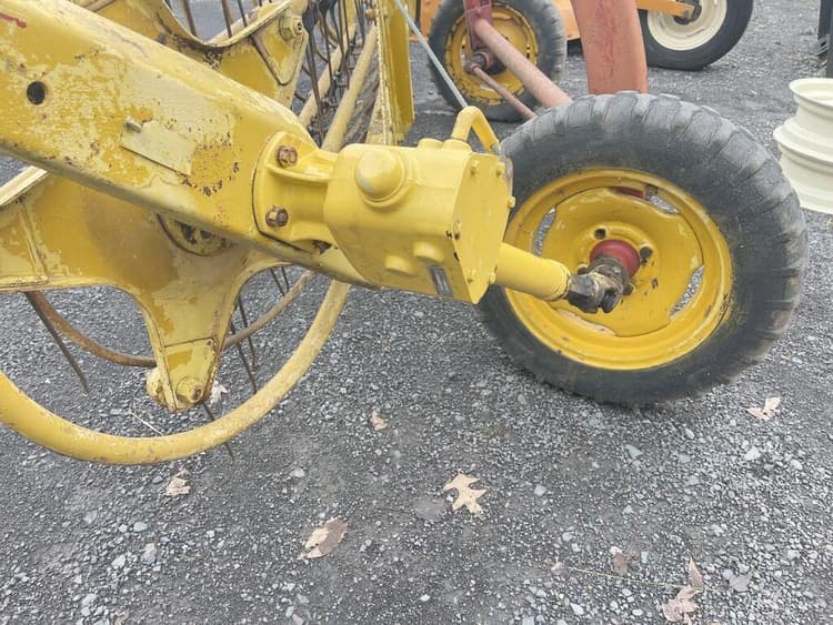 New Holland 256 Hay and Forage Hay - Rakes/Tedders for Sale | Tractor Zoom