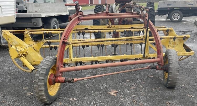 New Holland 256 Hay and Forage Hay - Rakes/Tedders for Sale | Tractor Zoom