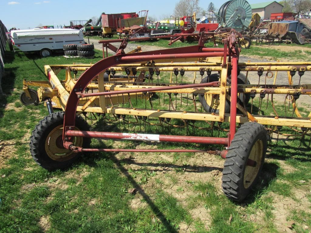 New Holland 258 Hay and Forage Hay - Rakes/Tedders for Sale | Tractor Zoom