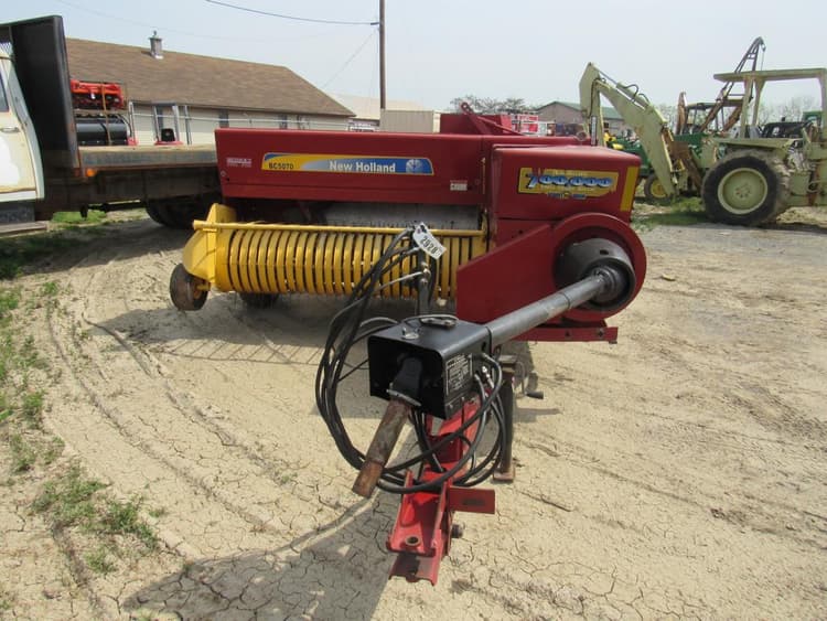New Holland BC5070 Hay and Forage Balers - Square for Sale | Tractor Zoom