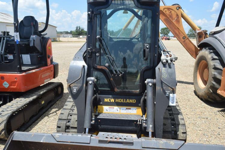 New Holland C227 Construction Compact Track Loaders for Sale | Tractor Zoom
