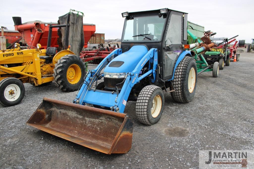SOLD - New Holland TC45 Tractors 40 to 99 HP | Tractor Zoom