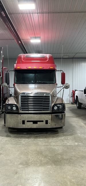 SOLD - 2007 Freightliner Century Lot No. 2002 Other Equipment with ...