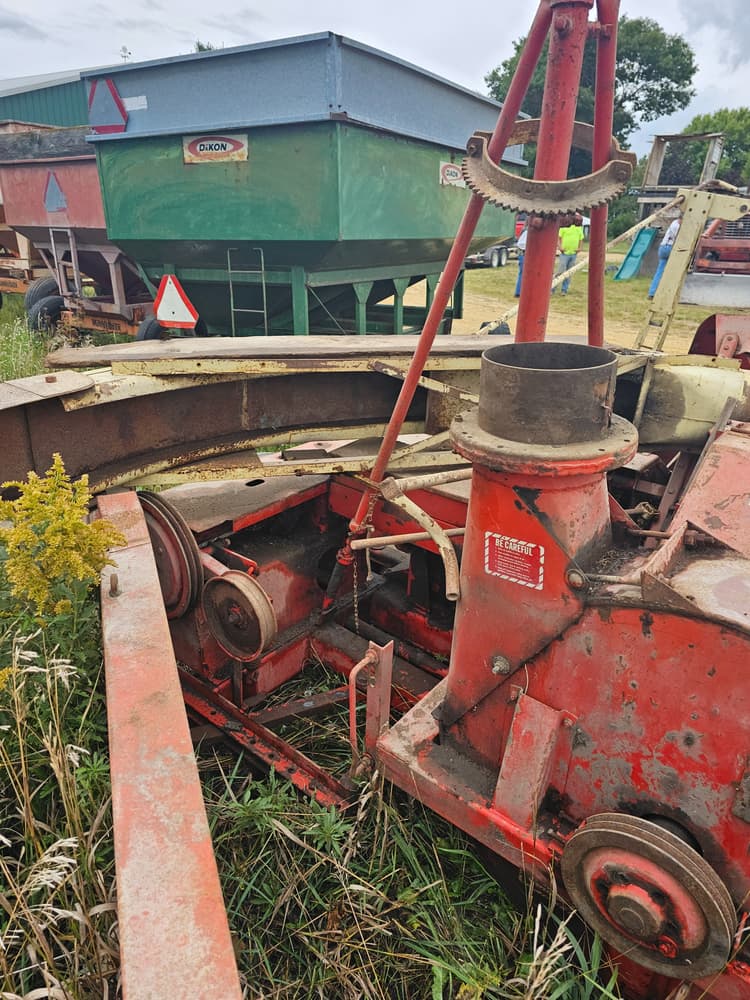 Gehl CB600 Harvesting Forage Harvesters - Pull Type for Sale | Tractor Zoom