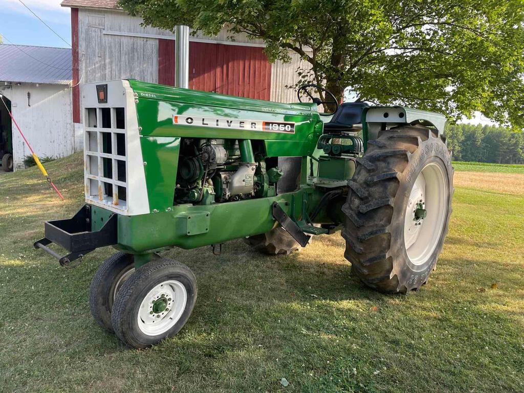 SOLD - Oliver 1950 Lot No. f9524989-09d8-11ed-9544-0246304ce823 ...