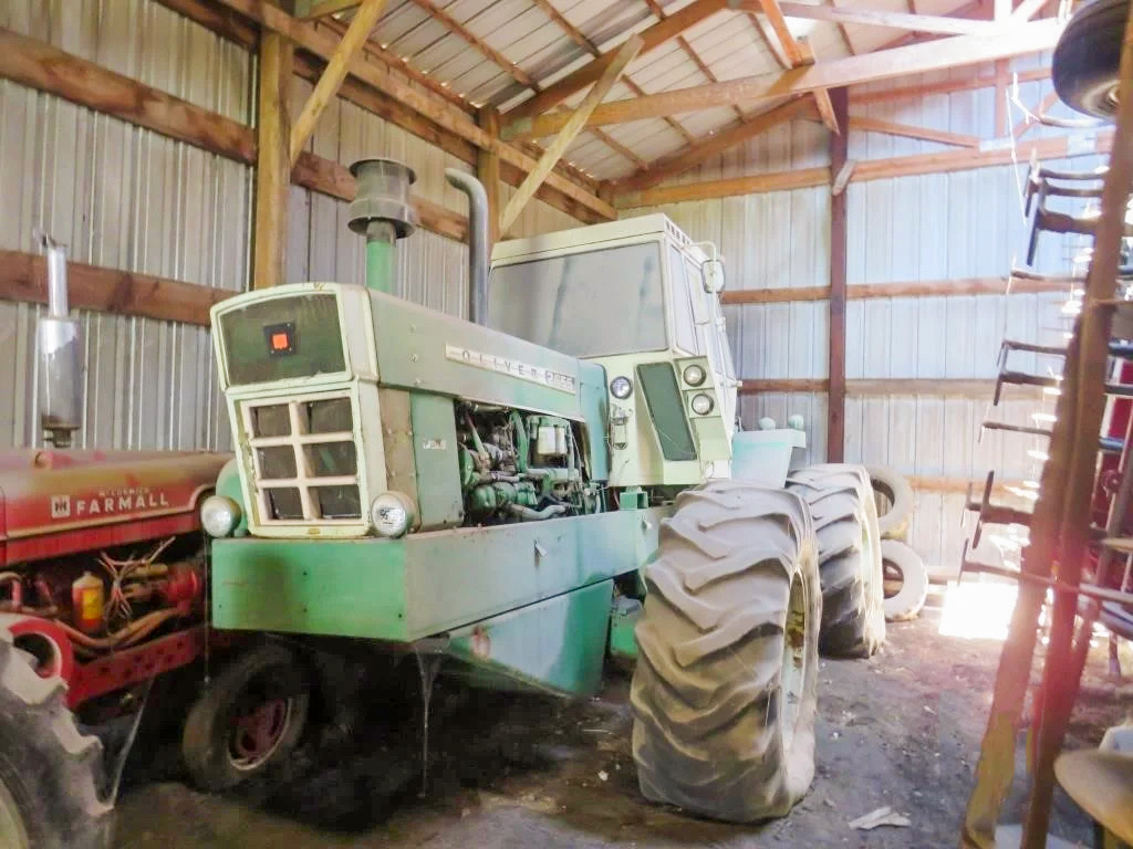 SOLD - Oliver 2655 Tractors 100 to 174 HP | Tractor Zoom