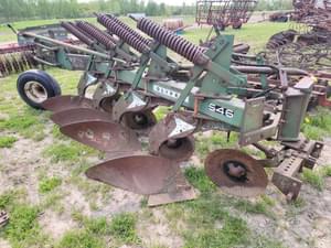 SOLD - Oliver 546 4 bottom plow Tillage with 4 Bottoms | Tractor Zoom