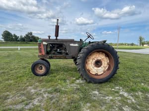 Oliver 660 Lot No. 6053520 Tractors For Sale with 45 HP | Tractor Zoom