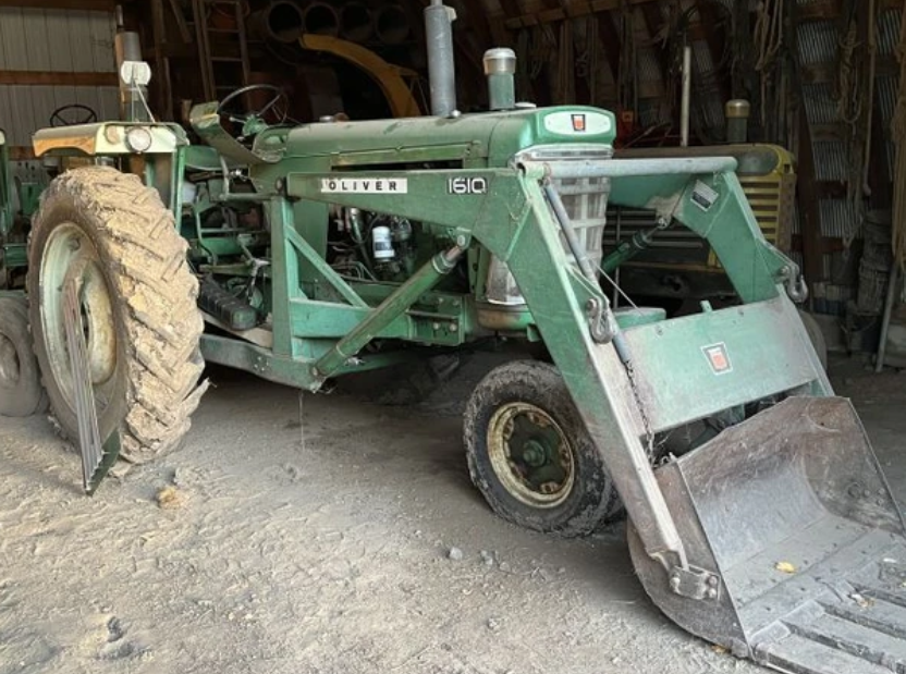SOLD - Oliver 770 Tractors with 3,981 Hrs | Tractor Zoom