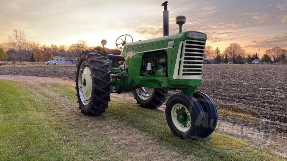 Oliver 880 Tractors 40 to 99 HP for Sale | Tractor Zoom
