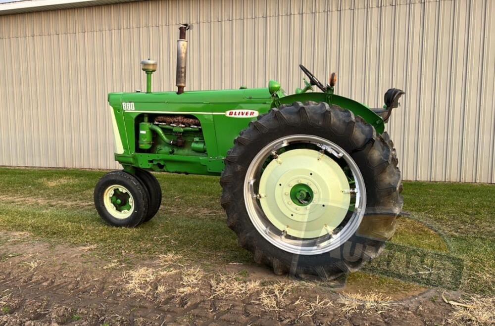 Oliver 880 Tractors 40 to 99 HP for Sale | Tractor Zoom