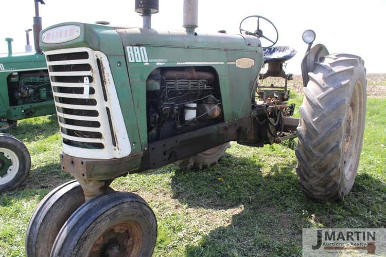 Oliver 880 Tractors 40 to 99 HP for Sale | Tractor Zoom