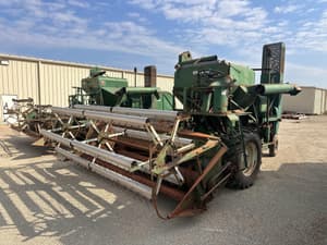 SOLD - Oliver 33 Lot No. 5976181 Combines with --- Hrs | Tractor Zoom