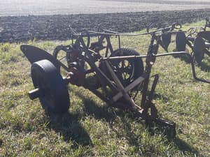 SOLD - Oliver 118 Tillage with 1 Bottoms | Tractor Zoom