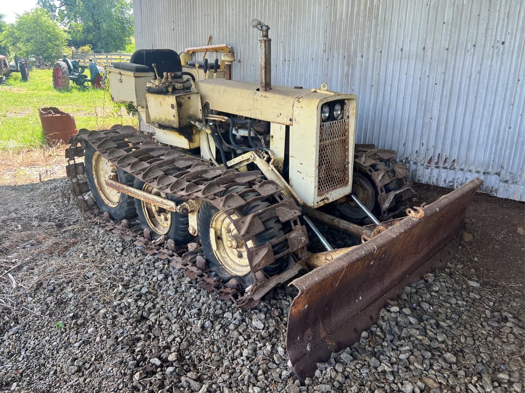 Oliver OC-4 Lot No. 6700795 Tractors For Sale with 30 HP | Tractor Zoom
