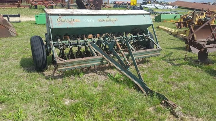 Oliver Superior Undetermined Planting Grain Drills for Sale | Tractor Zoom