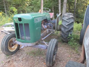 SOLD - Oliver Tractor Spec Num:VAG/2/0A Tractors with 35 HP | Tractor Zoom
