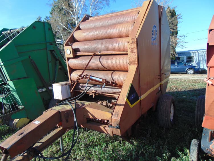 OMC 595 Hay and Forage Balers - Round for Sale | Tractor Zoom