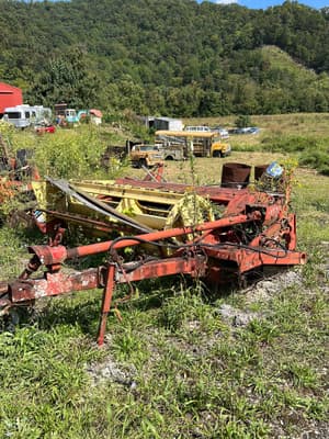 SOLD - New Holland 472 Lot No. 1772016 Hay and Forage | Tractor Zoom