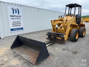 SOLD - Owatonna 770 Lot No. 14903 Construction with 5,991 Hrs | Tractor ...