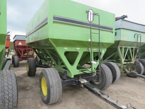 SOLD - Parker 6250 Harvesting | Tractor Zoom