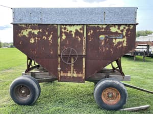 SOLD - Parker Undetermined Lot No. 9404 Harvesting with 200 Bu ...