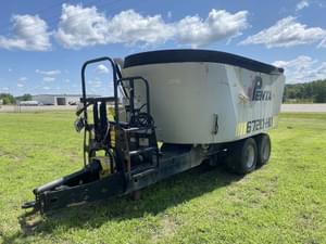Penta 6720-HD Lot No. 2592 Hay and Forage For Sale | Tractor Zoom