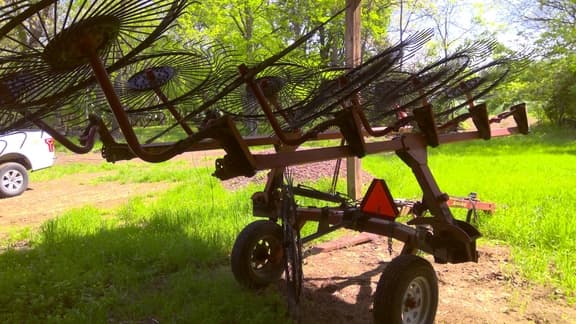 Pequea TR10 Hay and Forage Hay - Rakes/Tedders for Sale | Tractor Zoom